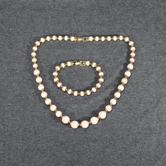 Avon | Jewelry | Vintage Jewelry Avon Matching Necklace Bracelet Set ...